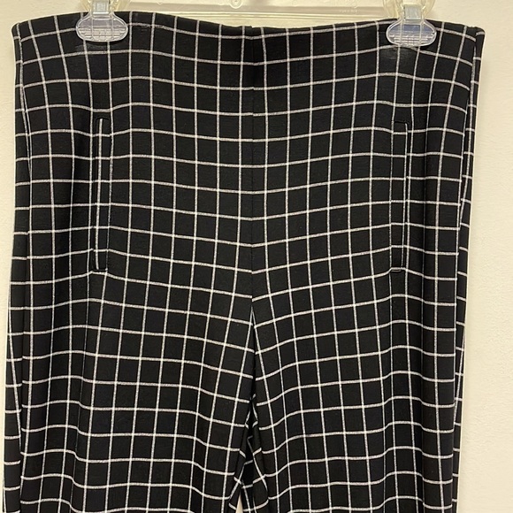 Chico's | Pants & Jumpsuits | Chicos Window Pane Pants In Black Off ...